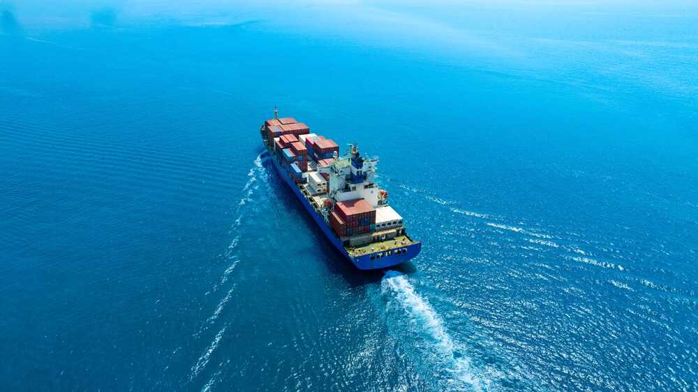 Maritime transport: in-depth analysis of benefits and challenges - SOGESE